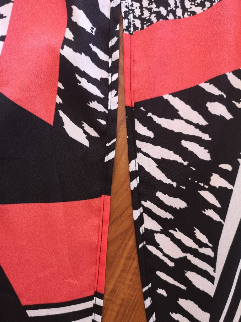 How to draft your own side-split midi-skirt