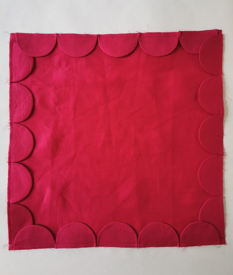 How to: Make a scallop edge cushion
