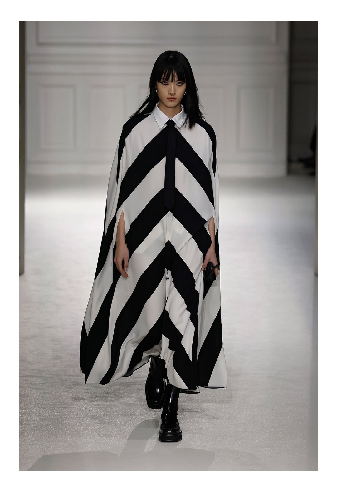 This shirt gives you wings: I AM Barbara